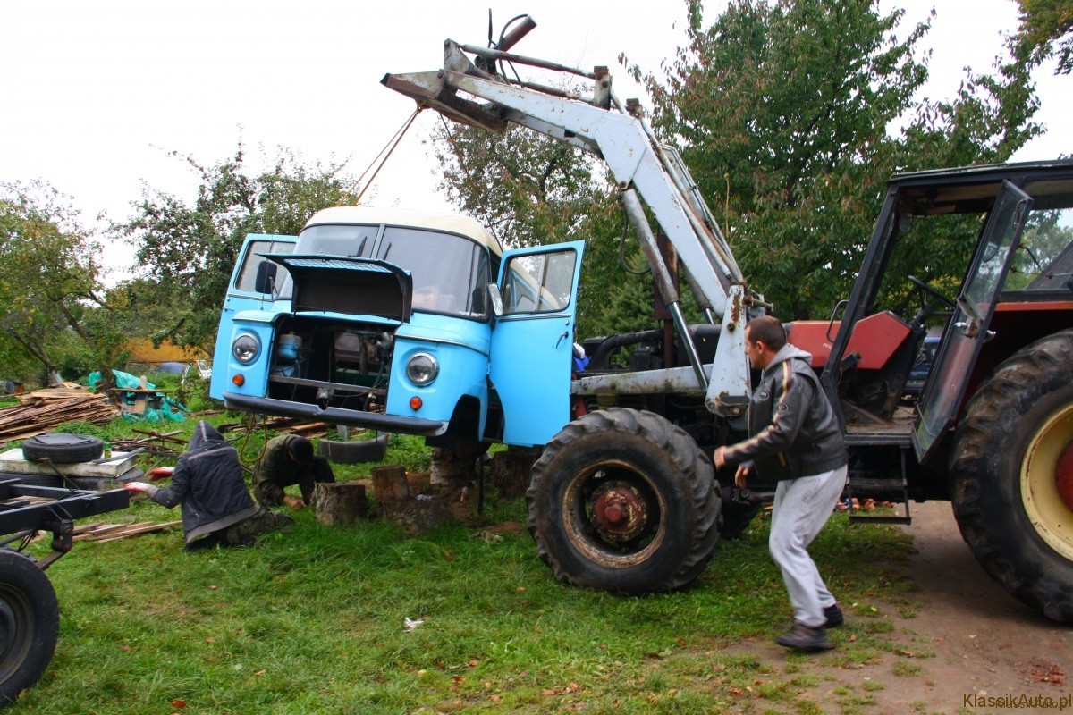 Nysą dookoła Azji! Rekord Guinessa? - KlassikAuto.pl